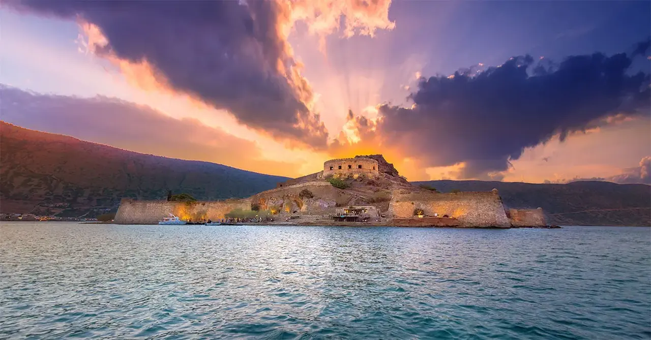 Why this new villa in Crete is perfect for Victoria Hislop fans ...